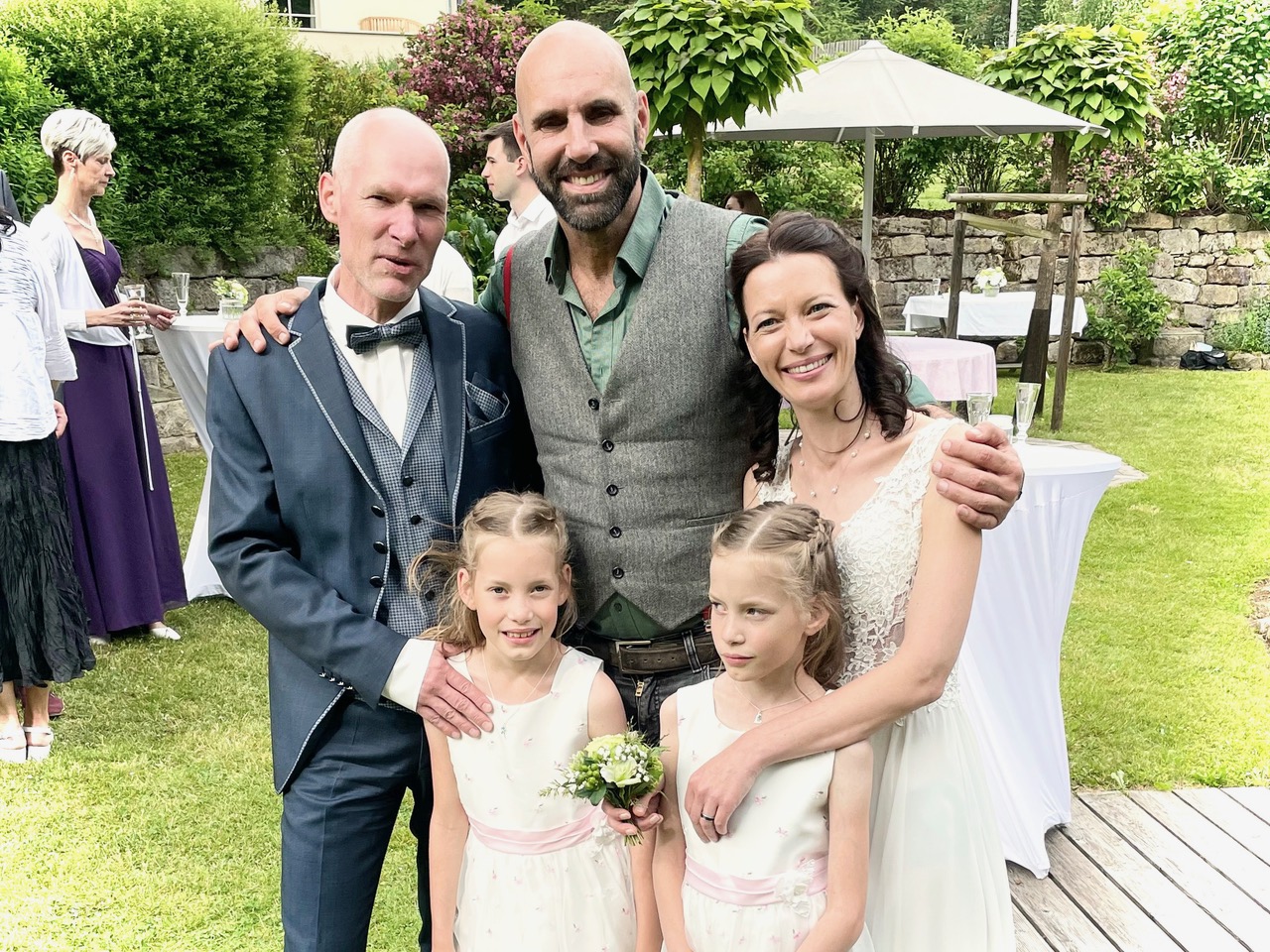 Referenz von Josephine & Frank für ihre:n Trauredner:in | Strauß & Fliege